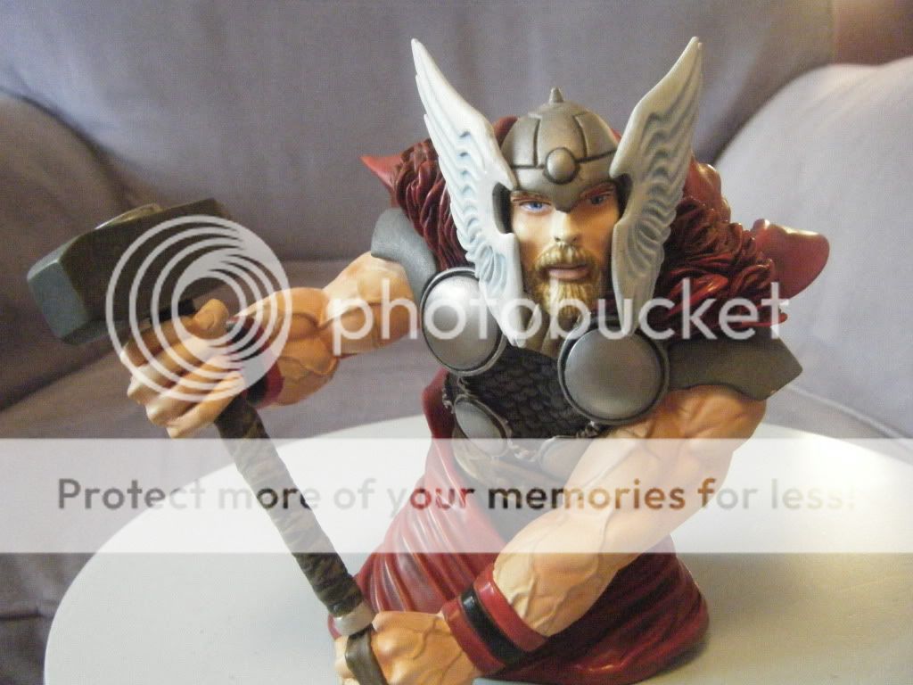 Special Edition Bearded Thor - Statue Forum